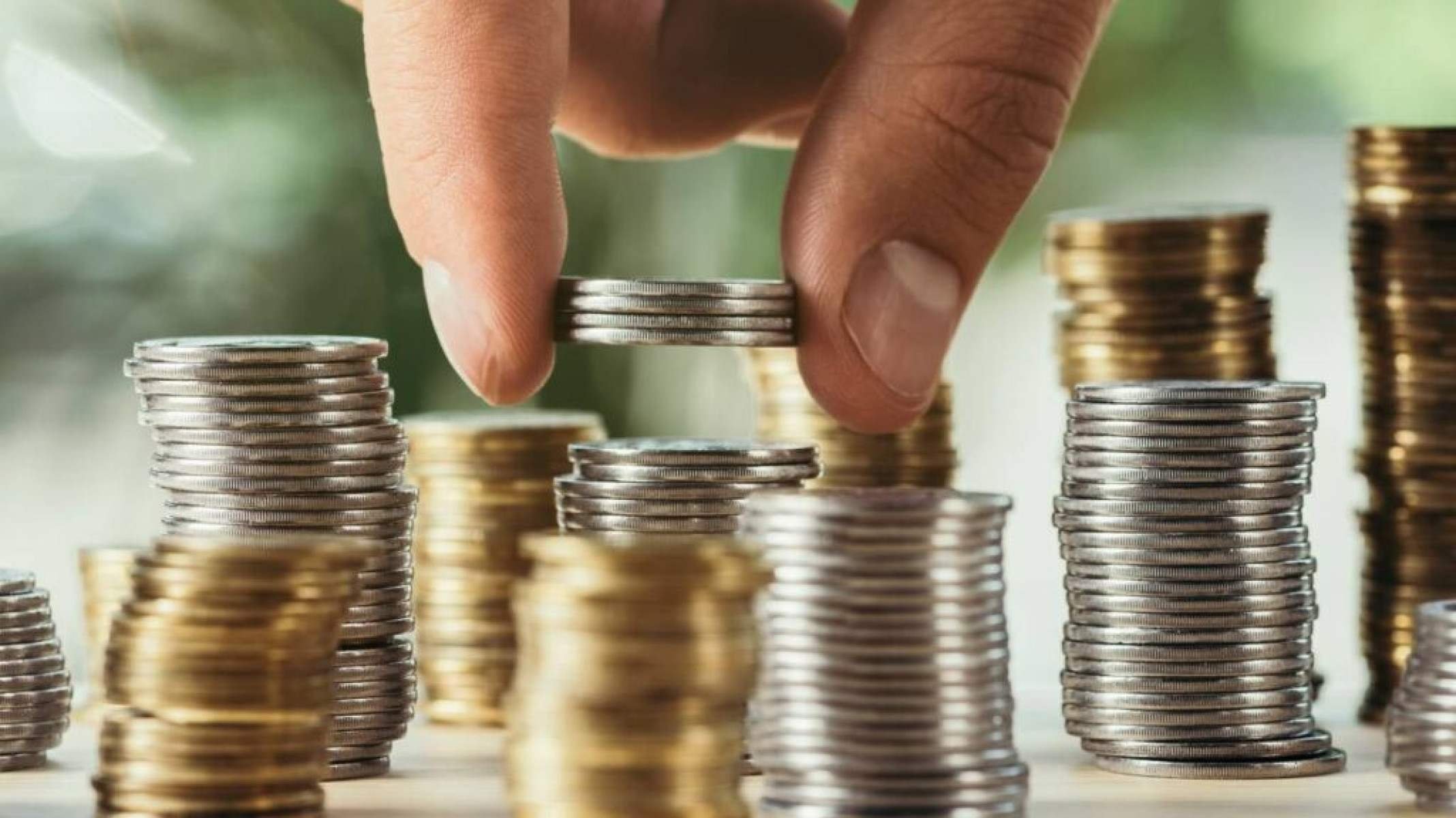 Como R$ 200 por mês podem virar quase meio milhão em 25 anos