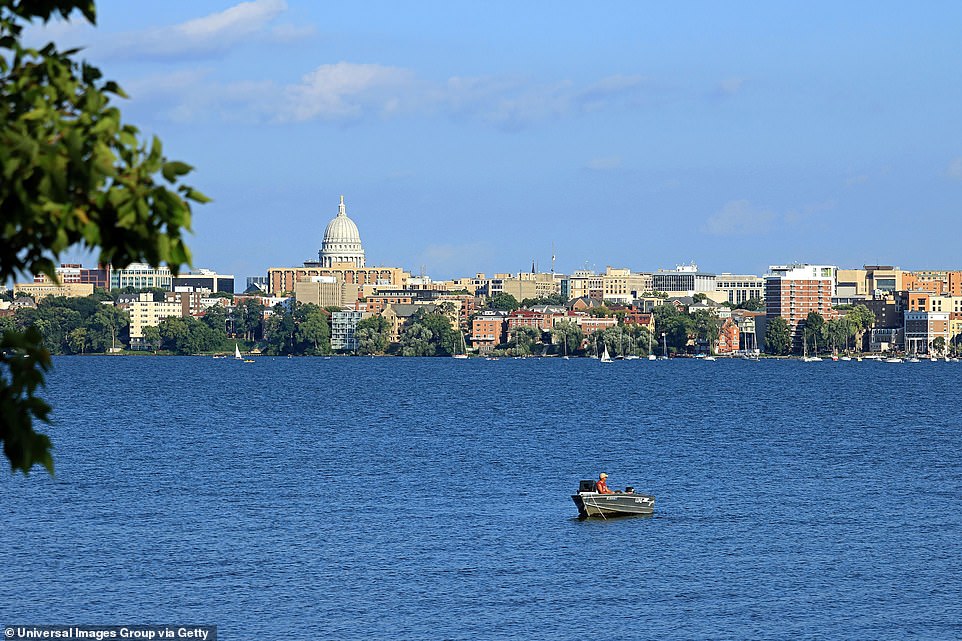 5,200-year-old 'fleet' of canoes found in Wisconsin lake