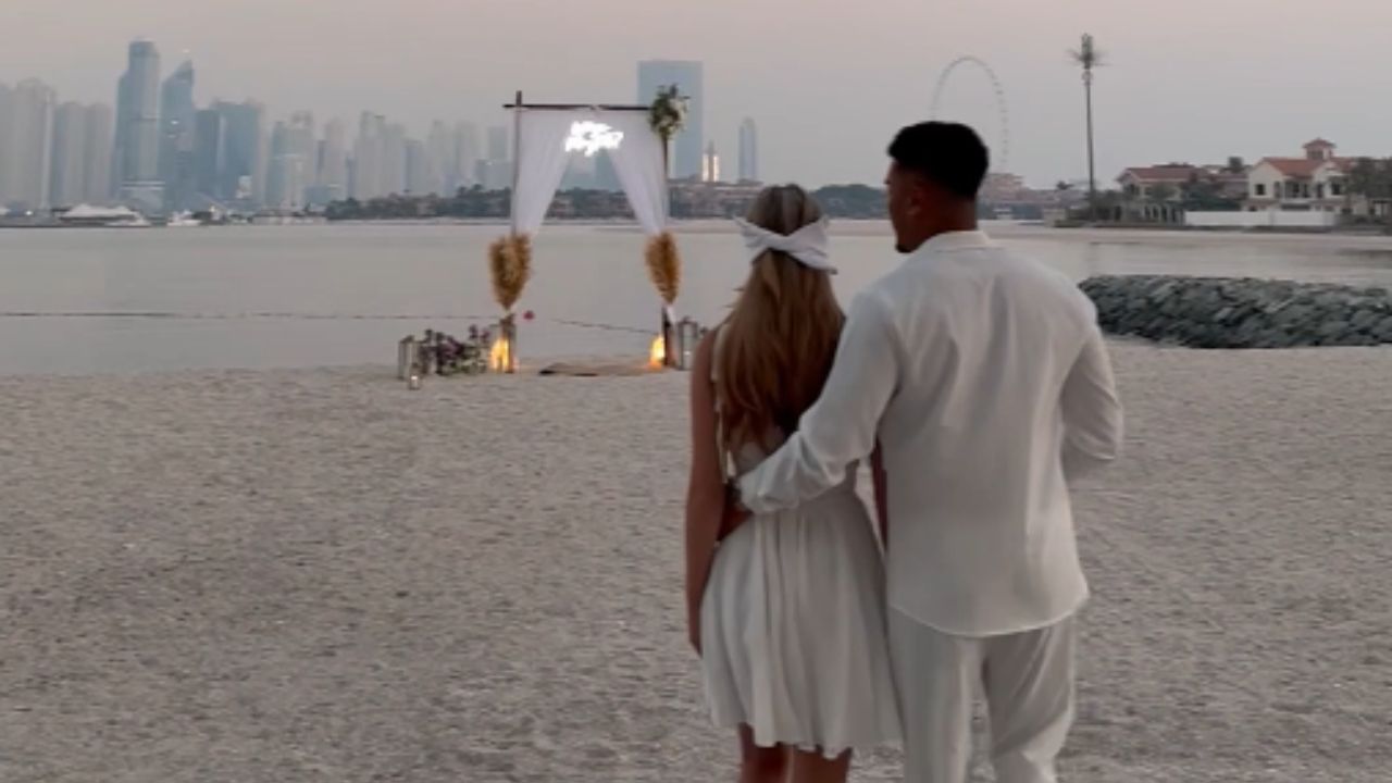 Man shares footage of his almost-failed proposal after things don't go ...