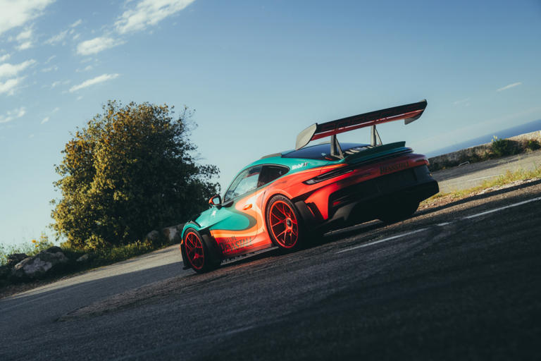 Porsche wants to use a drone to show drivers the perfect racing line