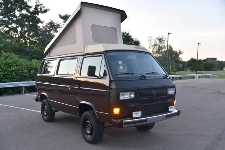 Rare & camp-ready 1986 Volkswagen Vanagon Westfalia Wolfsburg Edition ...