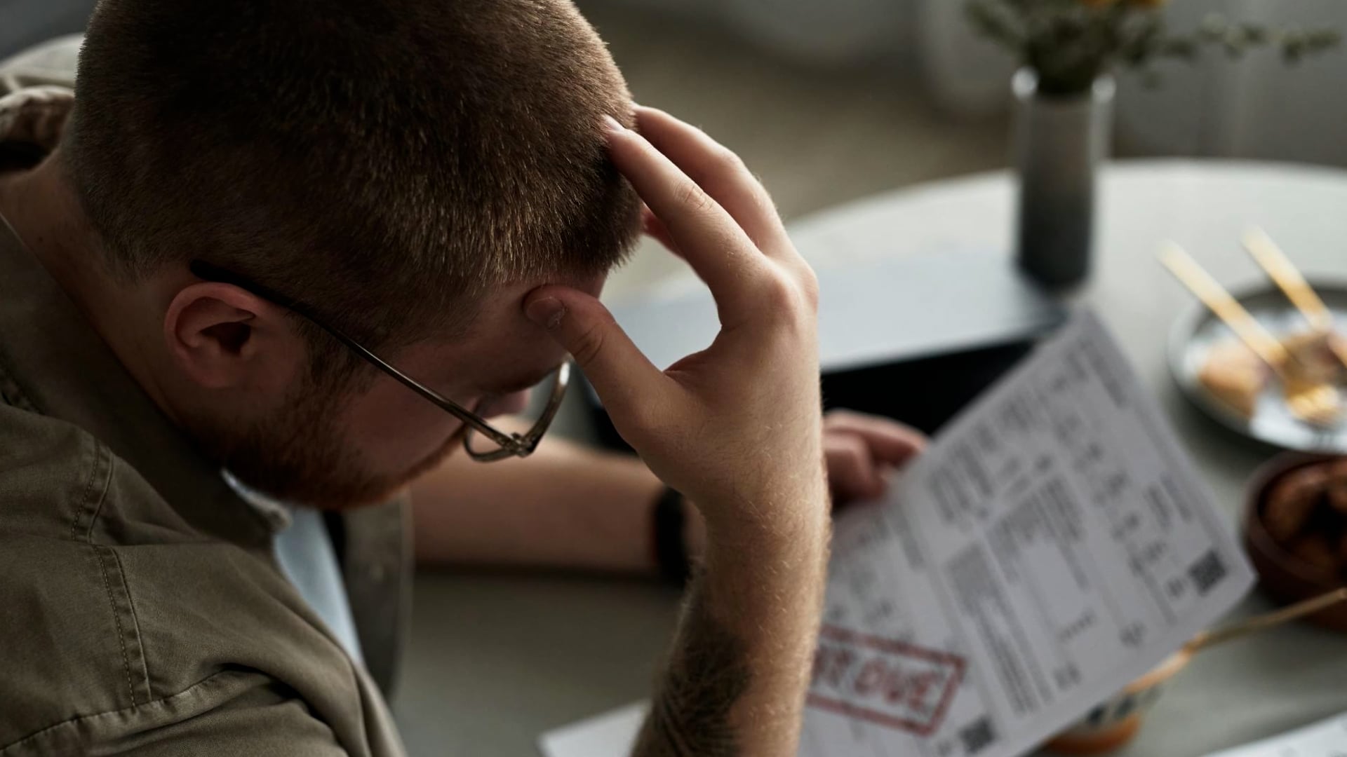 Money problems could signal early dementia symptoms