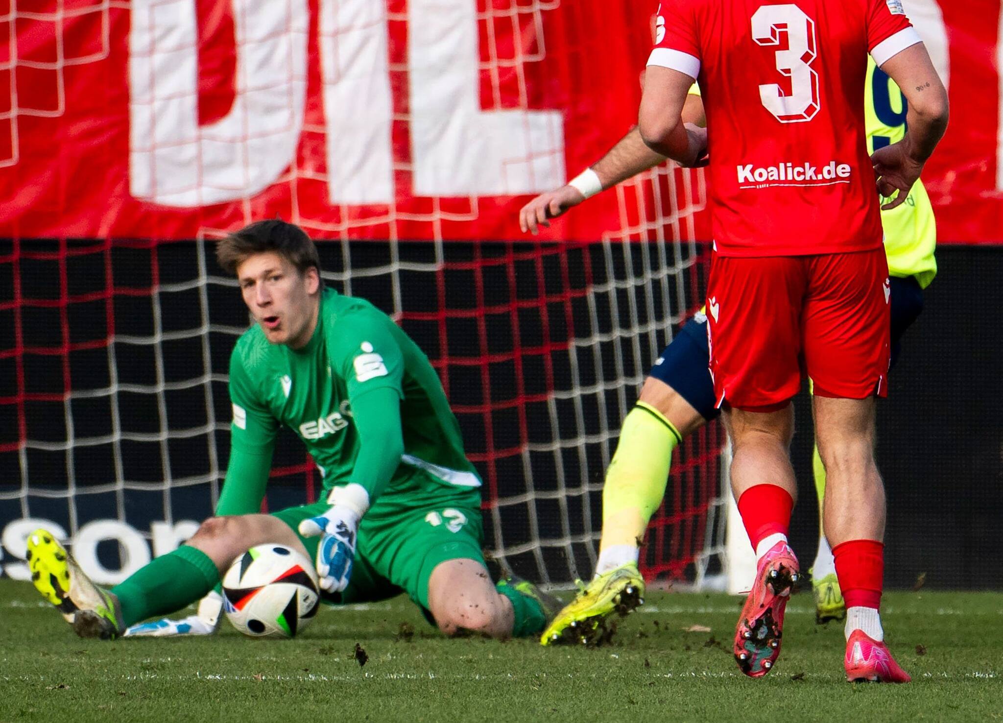 Brieselanger Torhüter: Elias Bethke von Energie Cottbus zu Dynamo Dresden