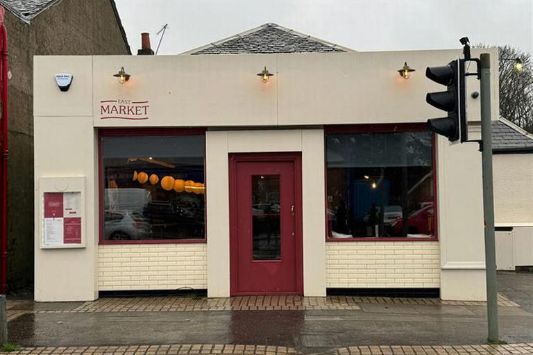 'Aesthetically pleasing' Giffnock bar and restaurant up for sale for £75k