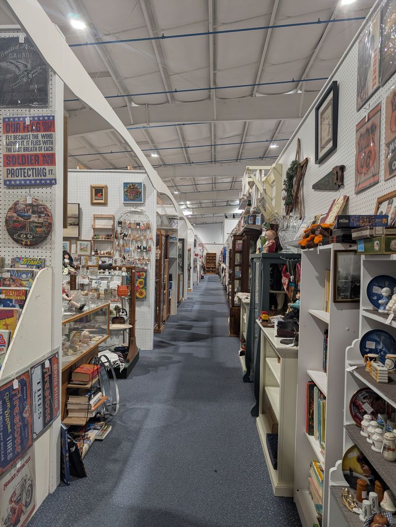 A giant antique mall in Indiana where you could wander for hours and ...