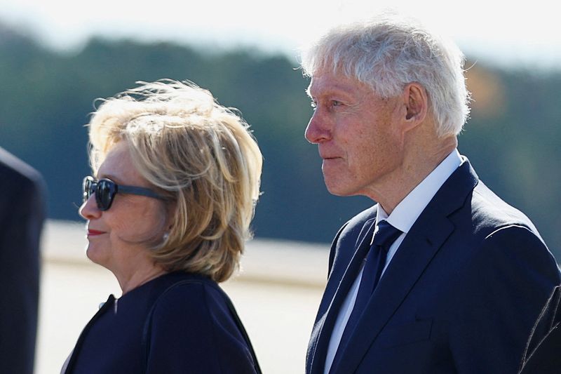 Bill and Hillary Clinton refuse to testify in House Epstein probe ...