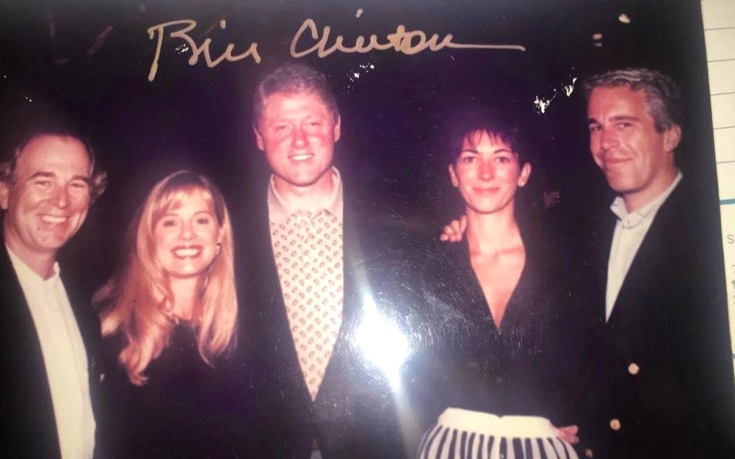 Bill Clinton sèche son audition au Congrès