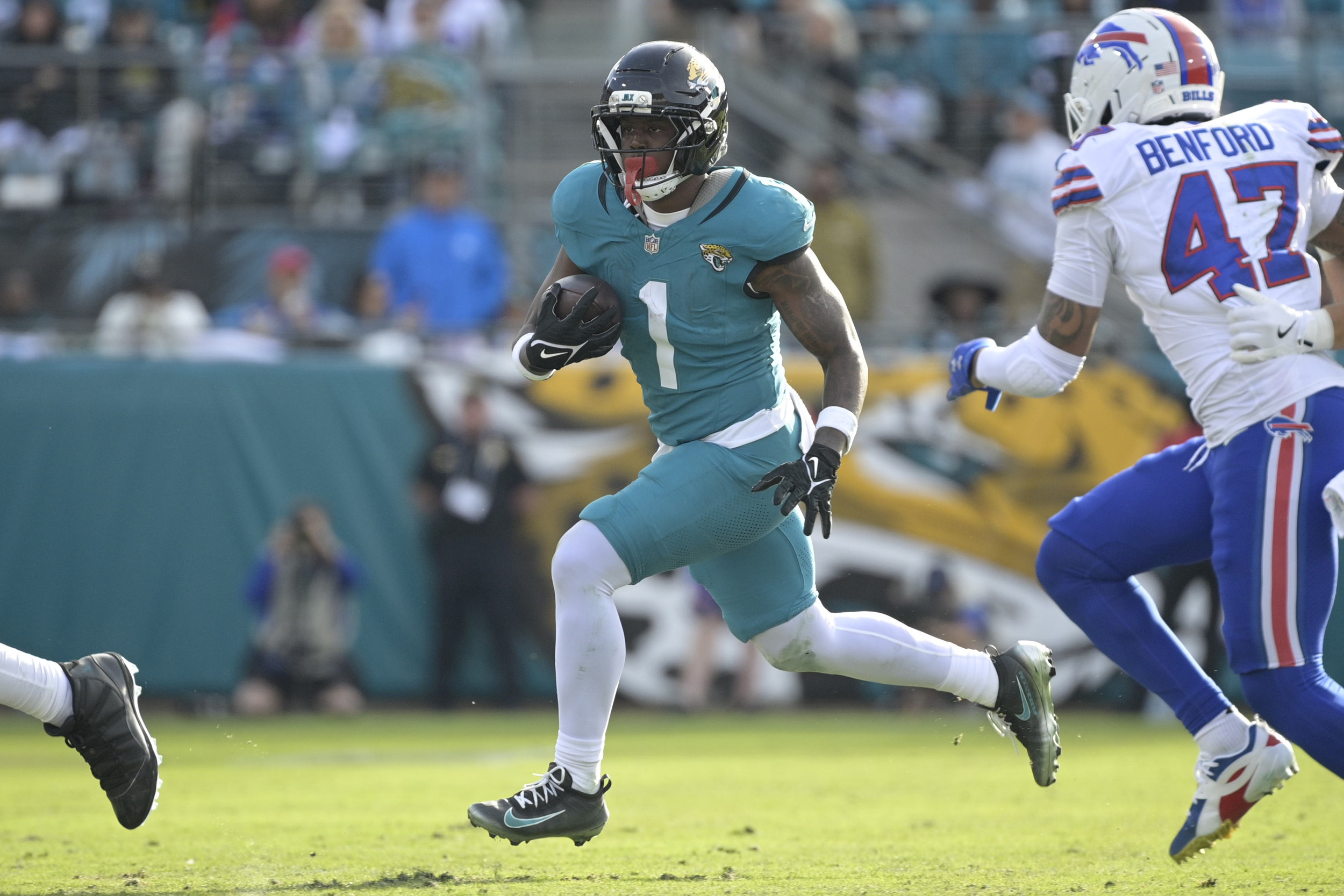 Travis Etienne had reporters laughing after a wild quote about Trevor ...