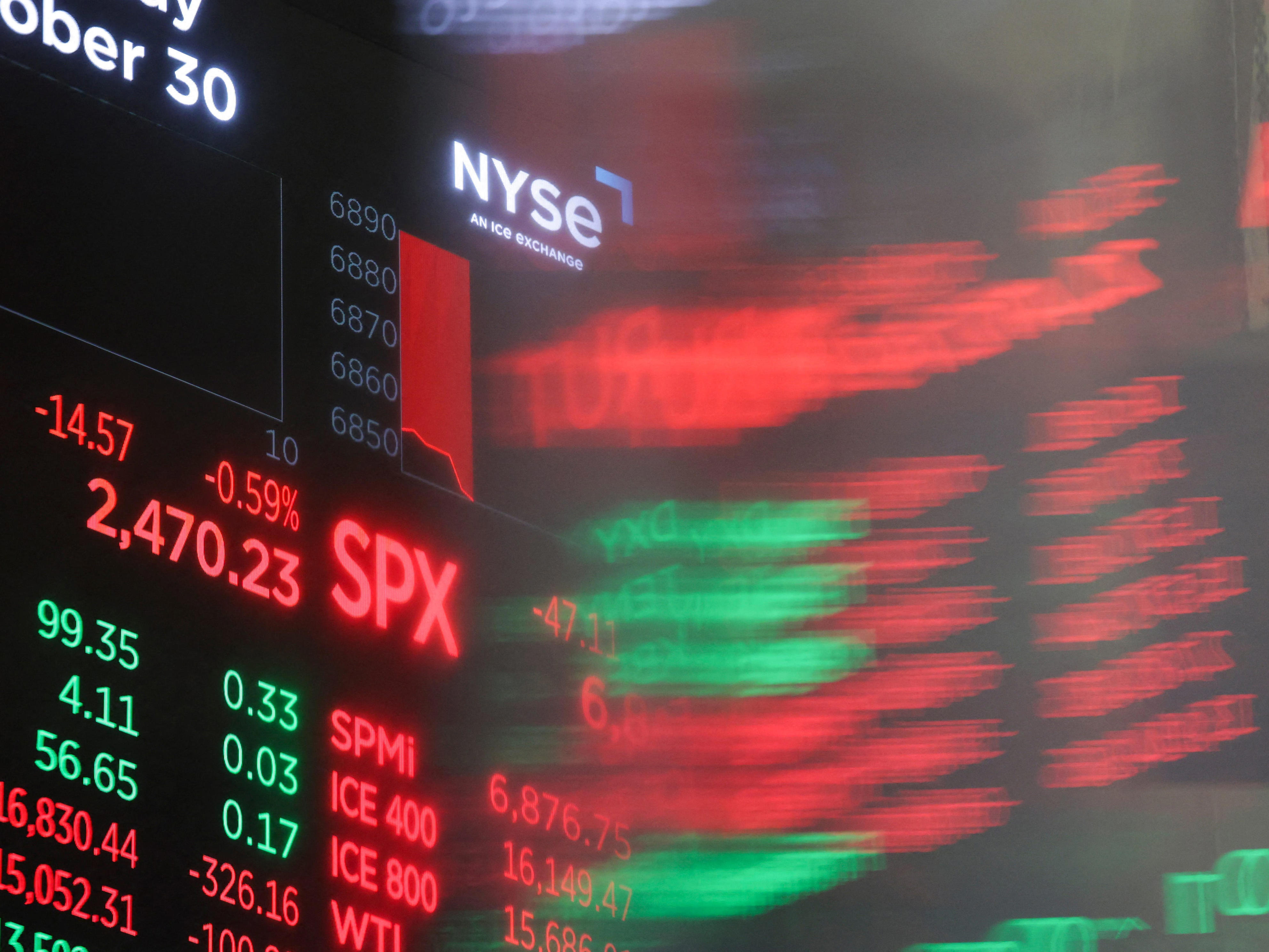 3 reasons the stock market's AI surge will stumble in 2026, according ...