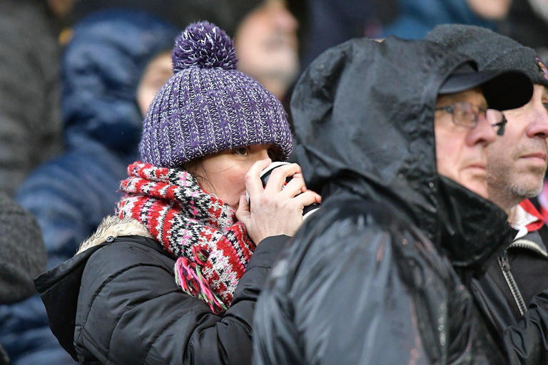 15 magical memories of Sunderland fans at matches against Oxford ...