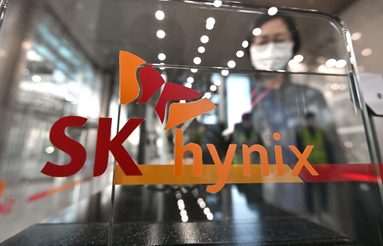 SK Hynix plans $13 billion memory-chip plant. What it means for Micron ...