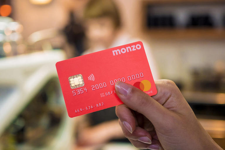 Monzo bank is not working properly