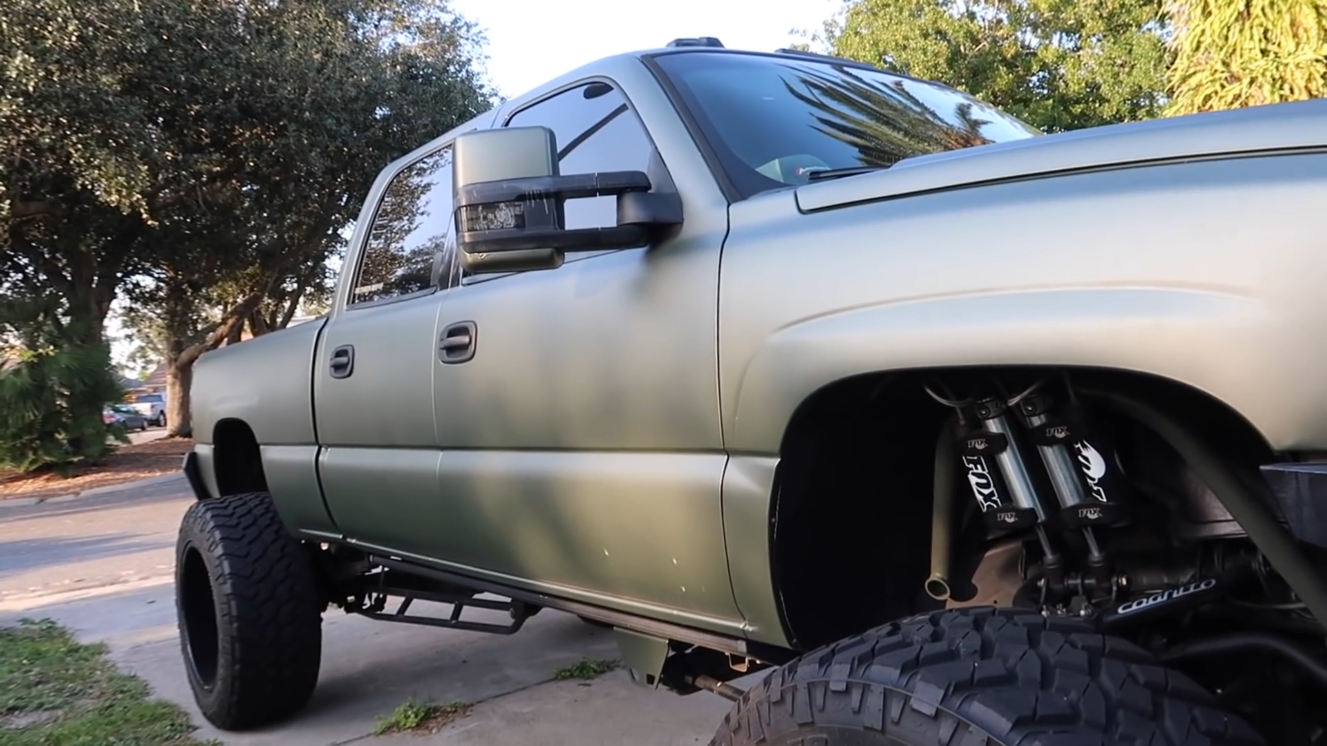 Neighbors want my 'obnoxious' truck wrap gone 🙄