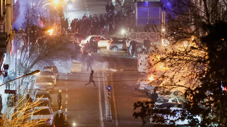 Bowen: Authoritarian regimes die gradually then suddenly, but Iran is ...