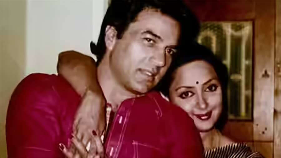 Hema Malini reveals Sunny Deol's plans to honour Dharmendra: "We will ...