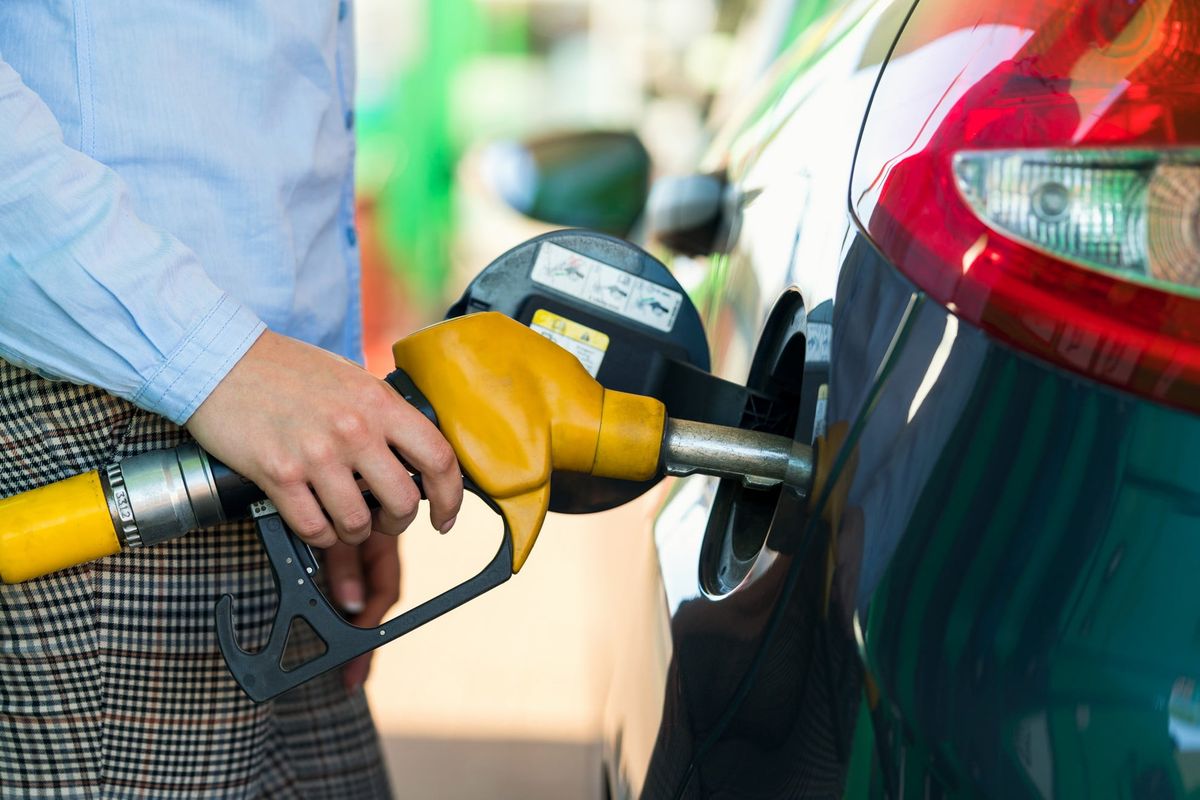 Il diesel ora costa più della benzina, ma c'è una regione dove il ...