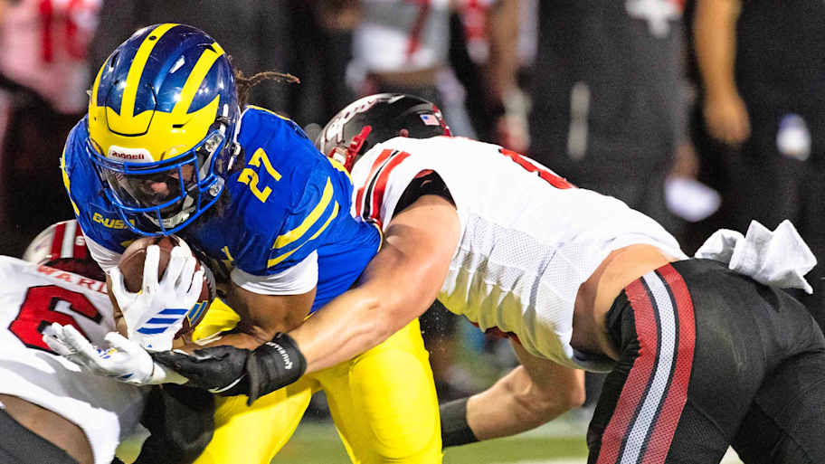 Houston Cougars add LB with special connection through transfer portal