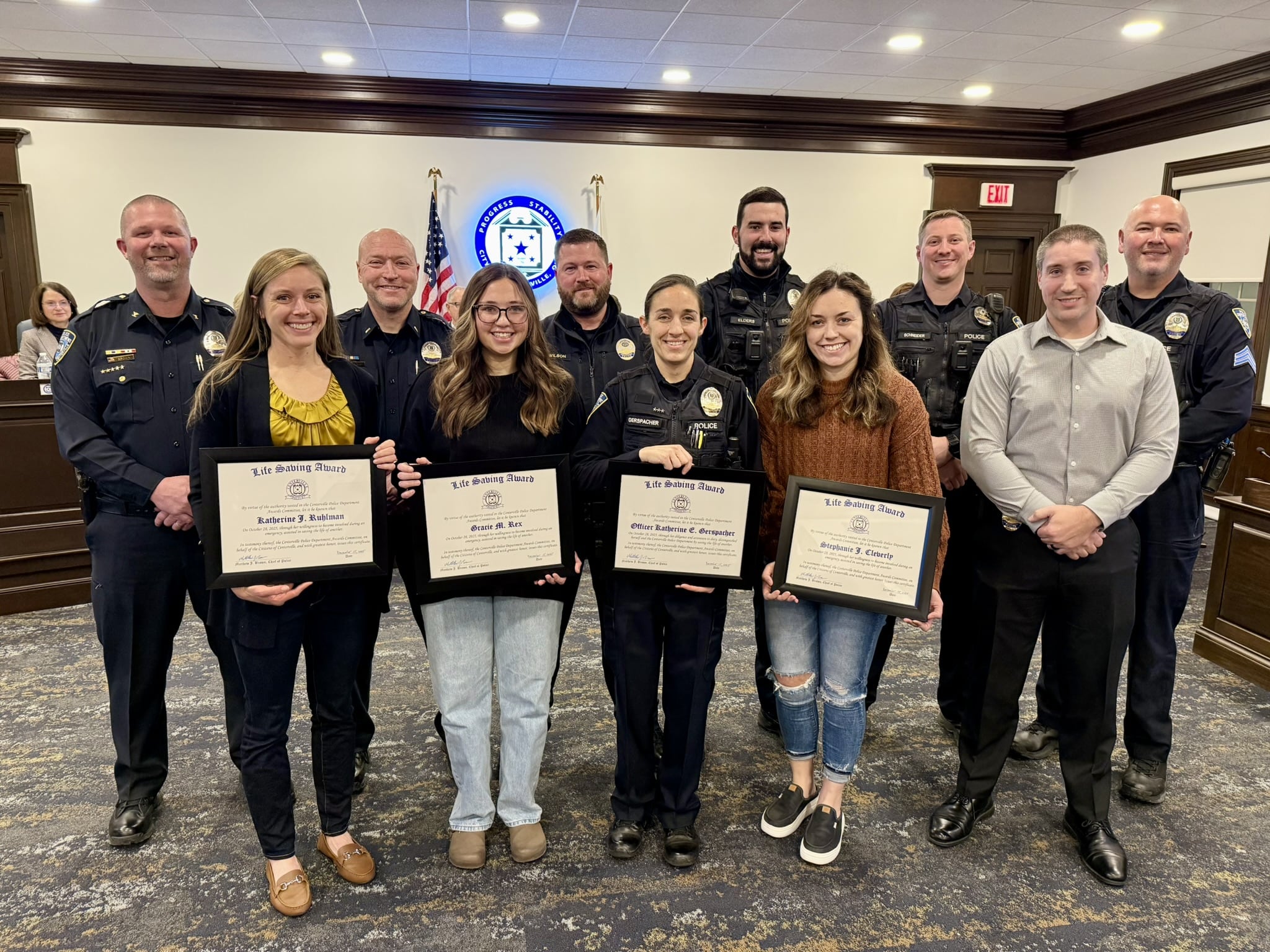 4 women given life-saving awards after helping runner who collapsed ...