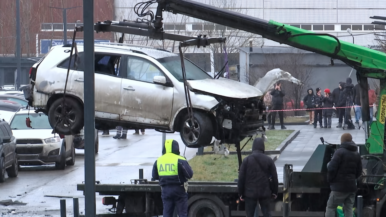 3 top commanders hit in Moscow car bomb attacks as Kremlin security fails