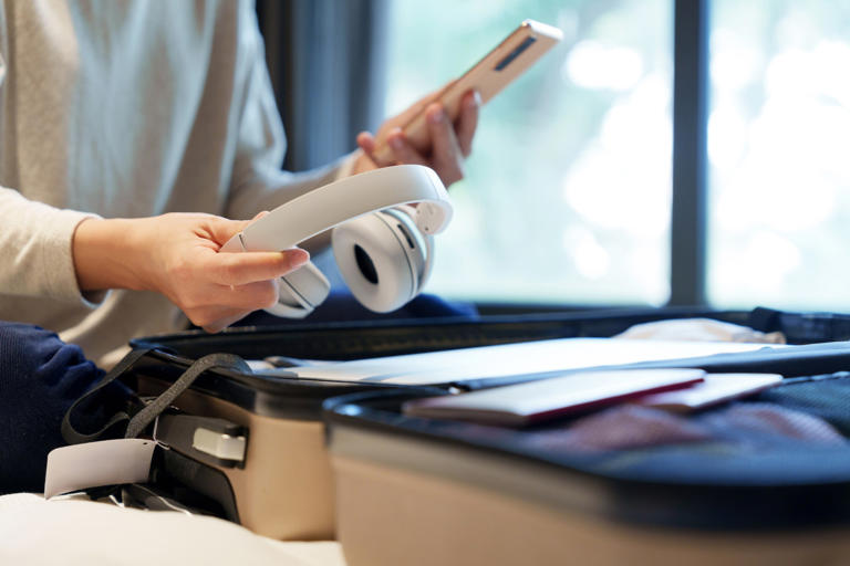 8 carry-on essentials every traveler needs, according to travel pros