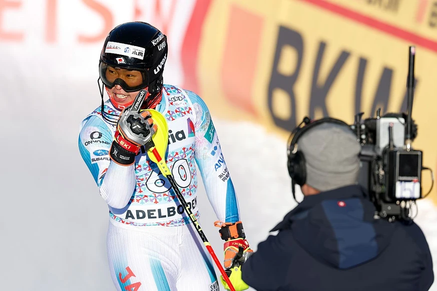 Ce skieur japonais a volé la vedette aux Suisses
