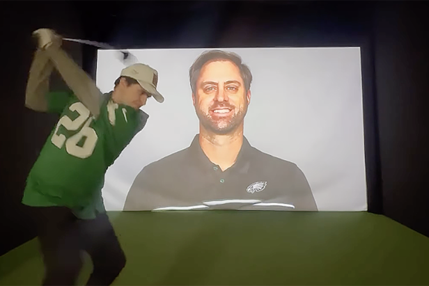 Philadelphia golf simulator space allows angry Eagles fans to blow off ...