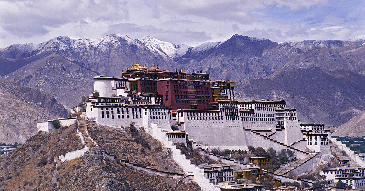 From liberation to occupation on Tibet: The myth of the 1951 peaceful union