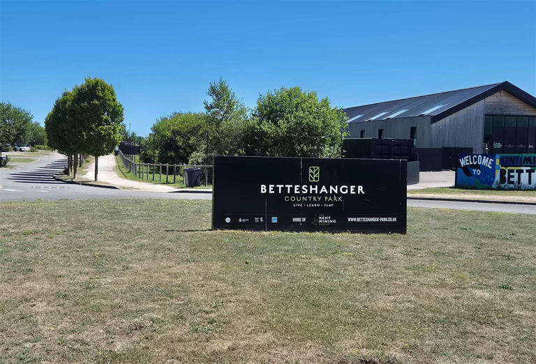 Outrage as entrance to Betteshanger Country Park shut following ...