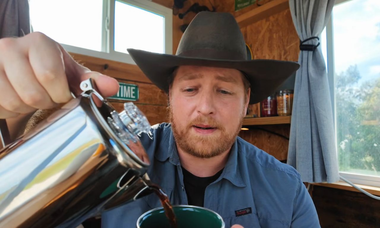 Homesteader shares how many acres it takes to feel cut off from society ...