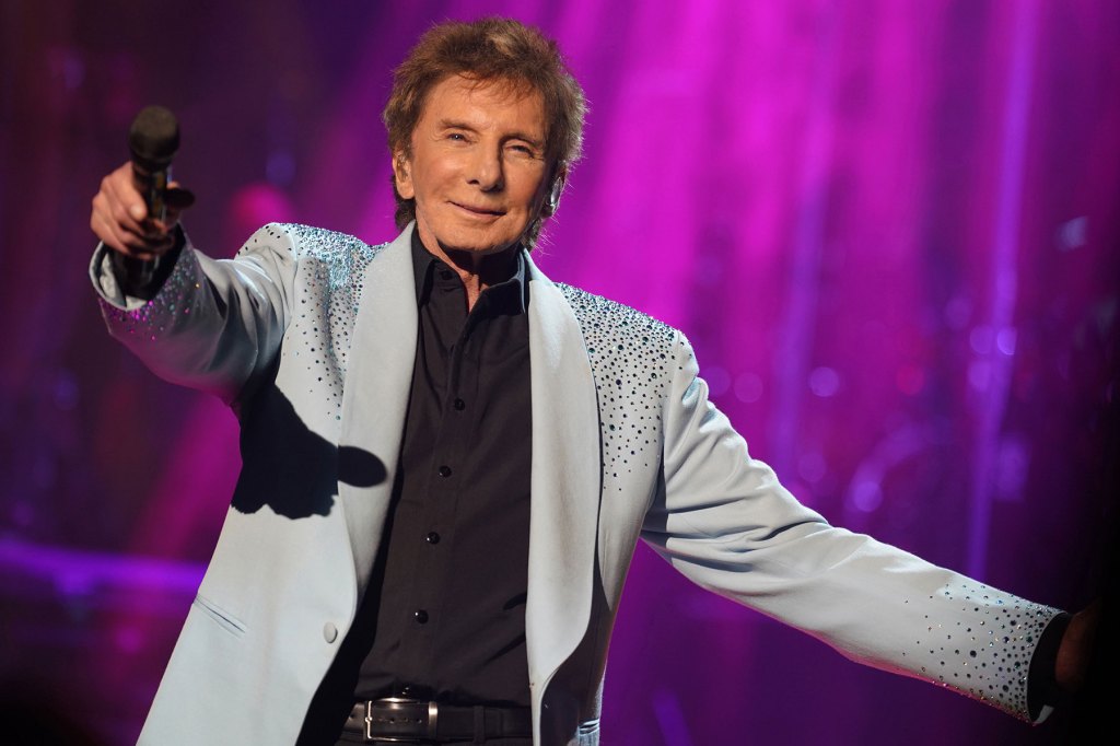 Barry Manilow announces 6 new 2026 concerts after undergoing surgery ...