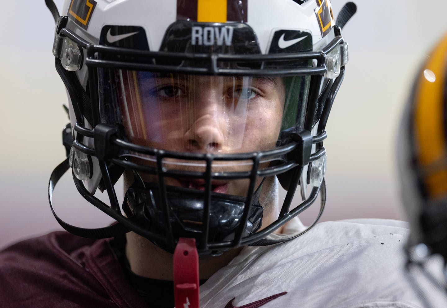 Former Gophers safety Koi Perich will transfer to Oregon
