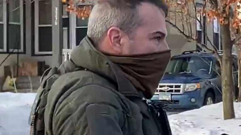 'No idea he was an ICE agent': Neighbor says Jonathan Ross, who shot ...