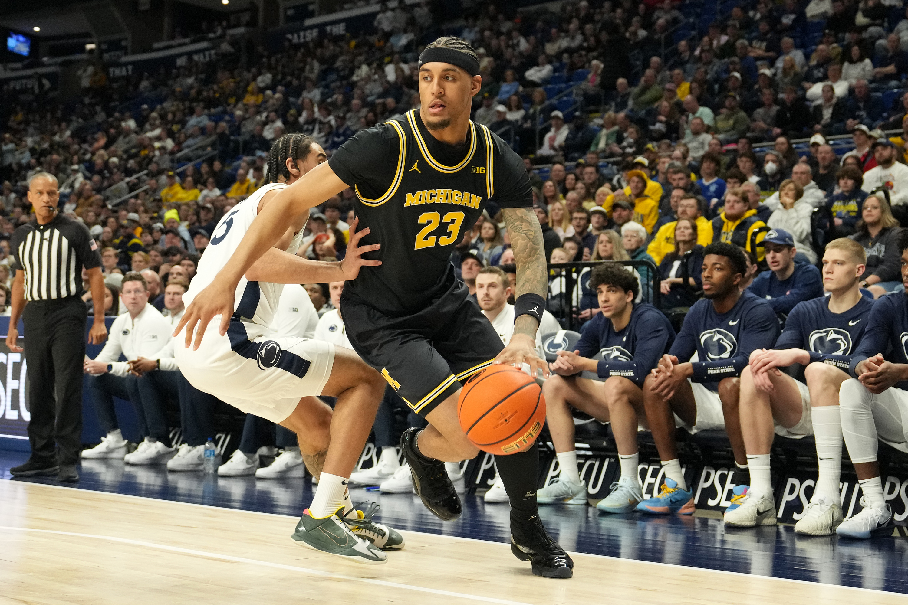 Out of the blue: Michigan basketball’s first loss and transfer portal chaos