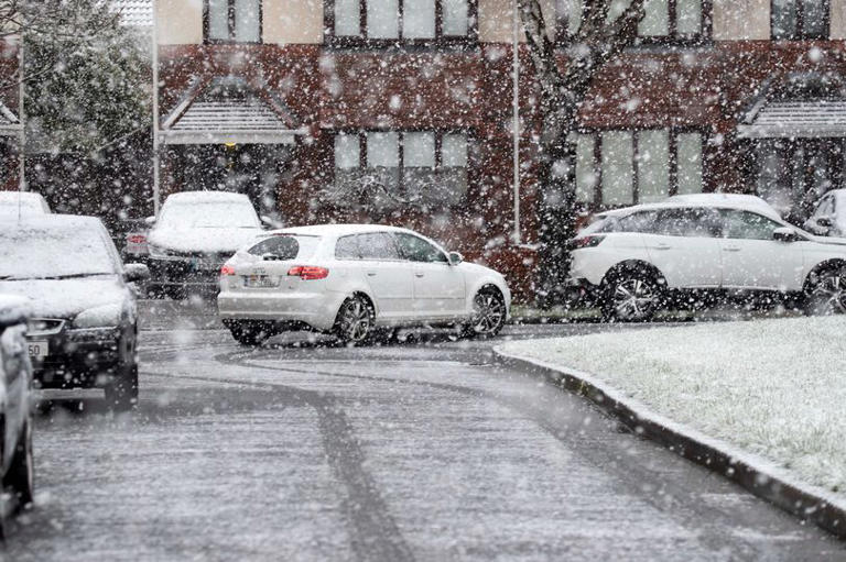 Ireland weather: Met Eireann snow verdict as bitter cold edges closer