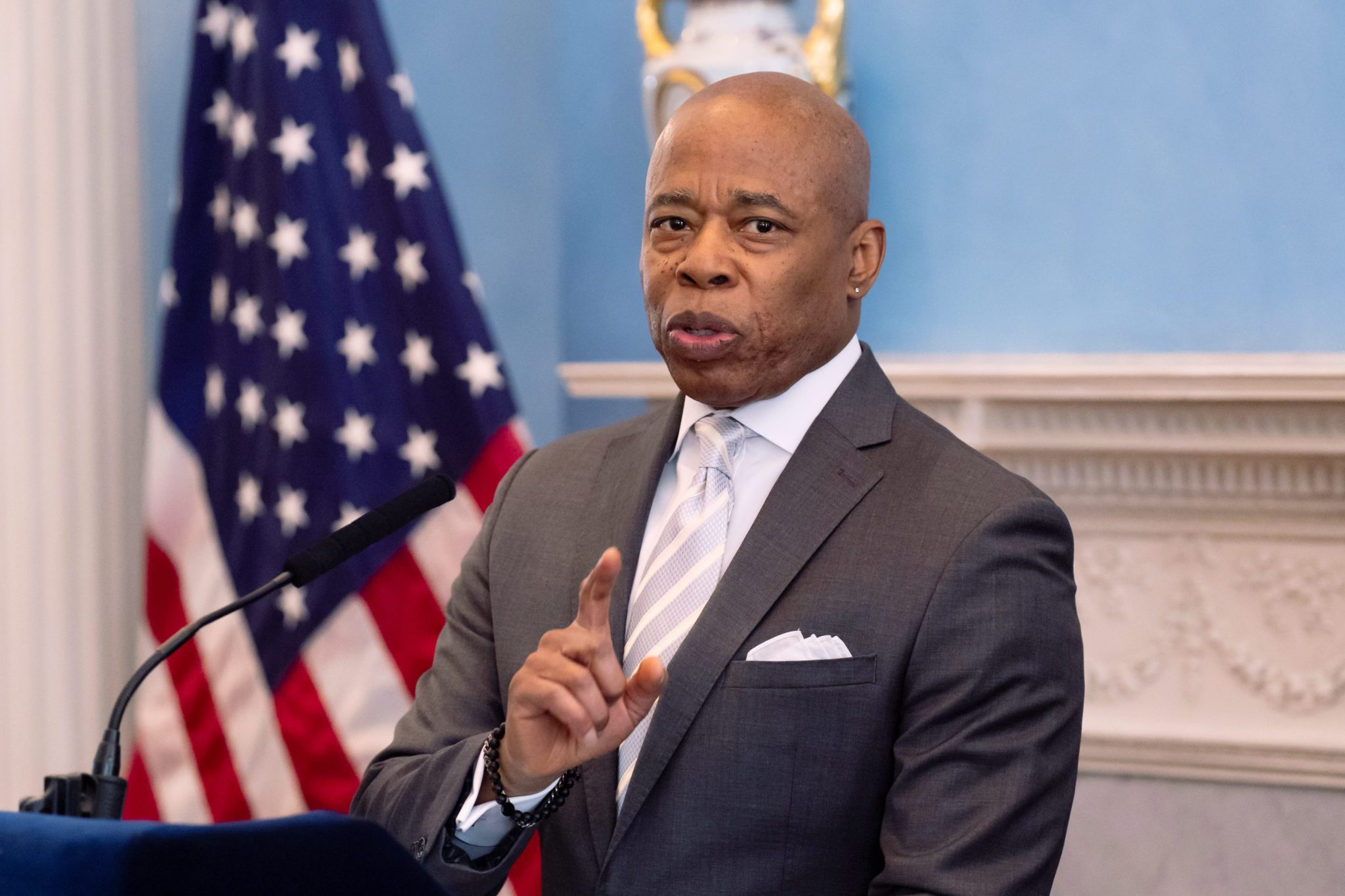 Investors cry foul over former NYC Mayor Eric Adams’s crypto launch ...