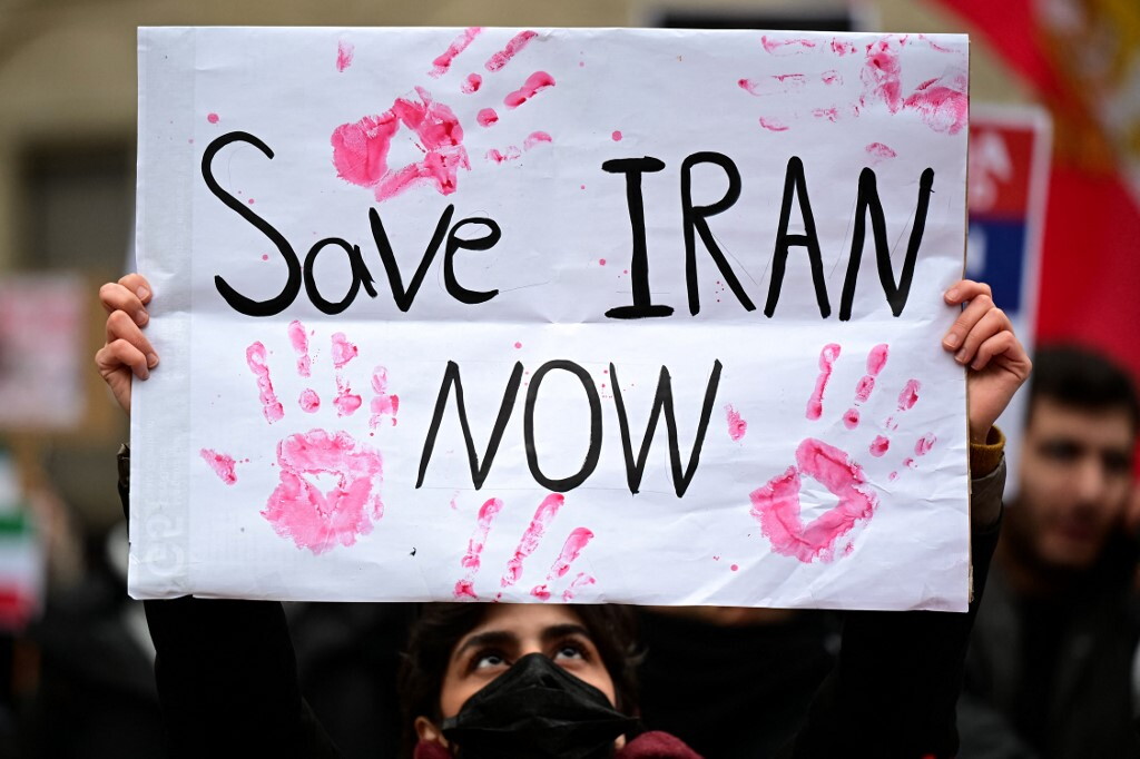 Iran, fact-checking contro l'autoritarismo digitale