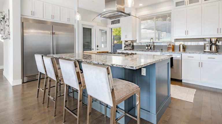 The popular type of furniture Martha Stewart doesn't like to see in the ...