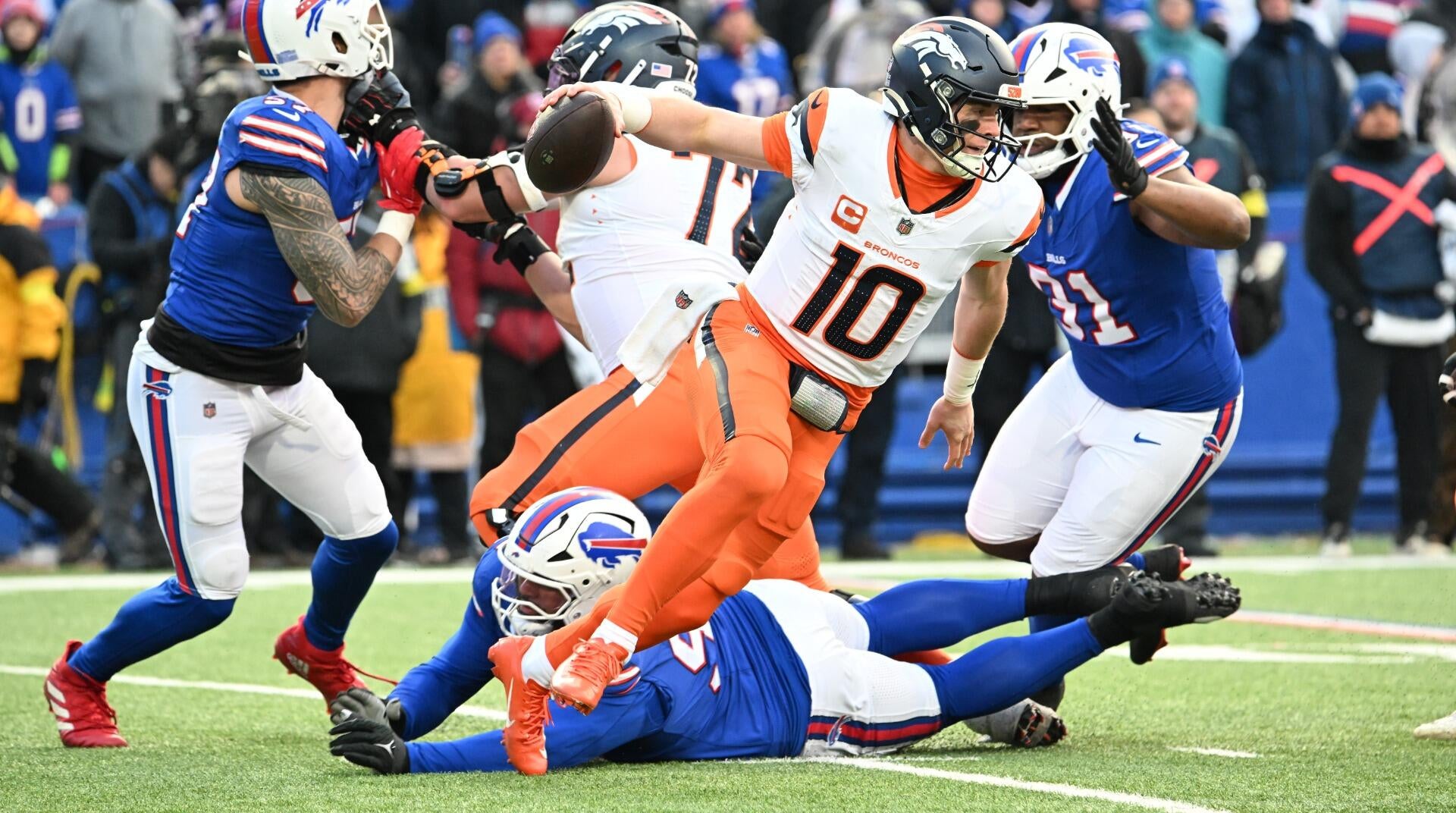 Self-learning AI generates NFL picks, score predictions for every 2026 ...