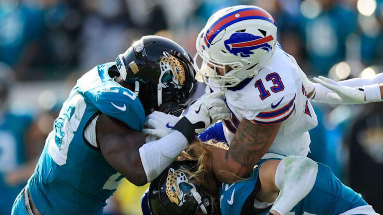 Bills' WR Gabe Davis shows off season-ending 'flesh wound' from suspect ...