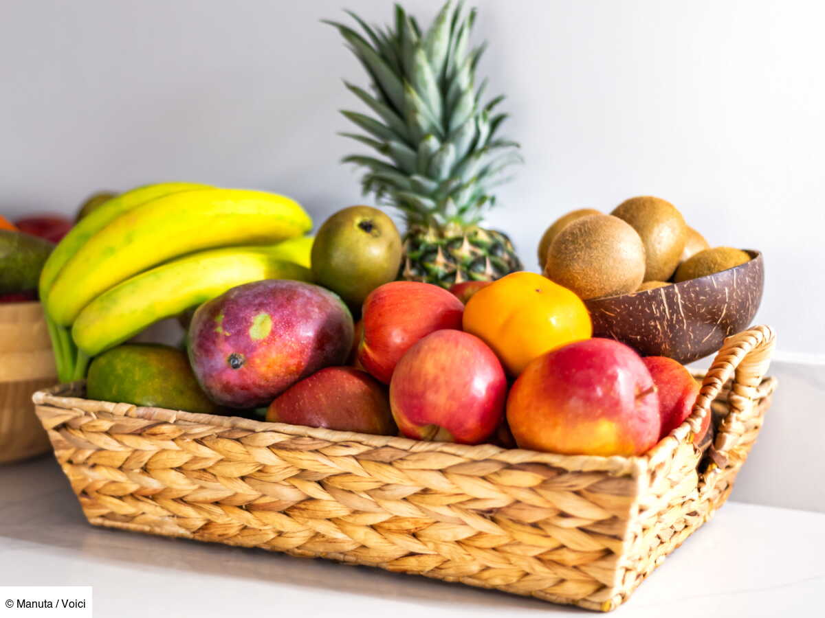 Kiwi jaune, le fruit de saison qui couvre 100 % de nos besoins en ...