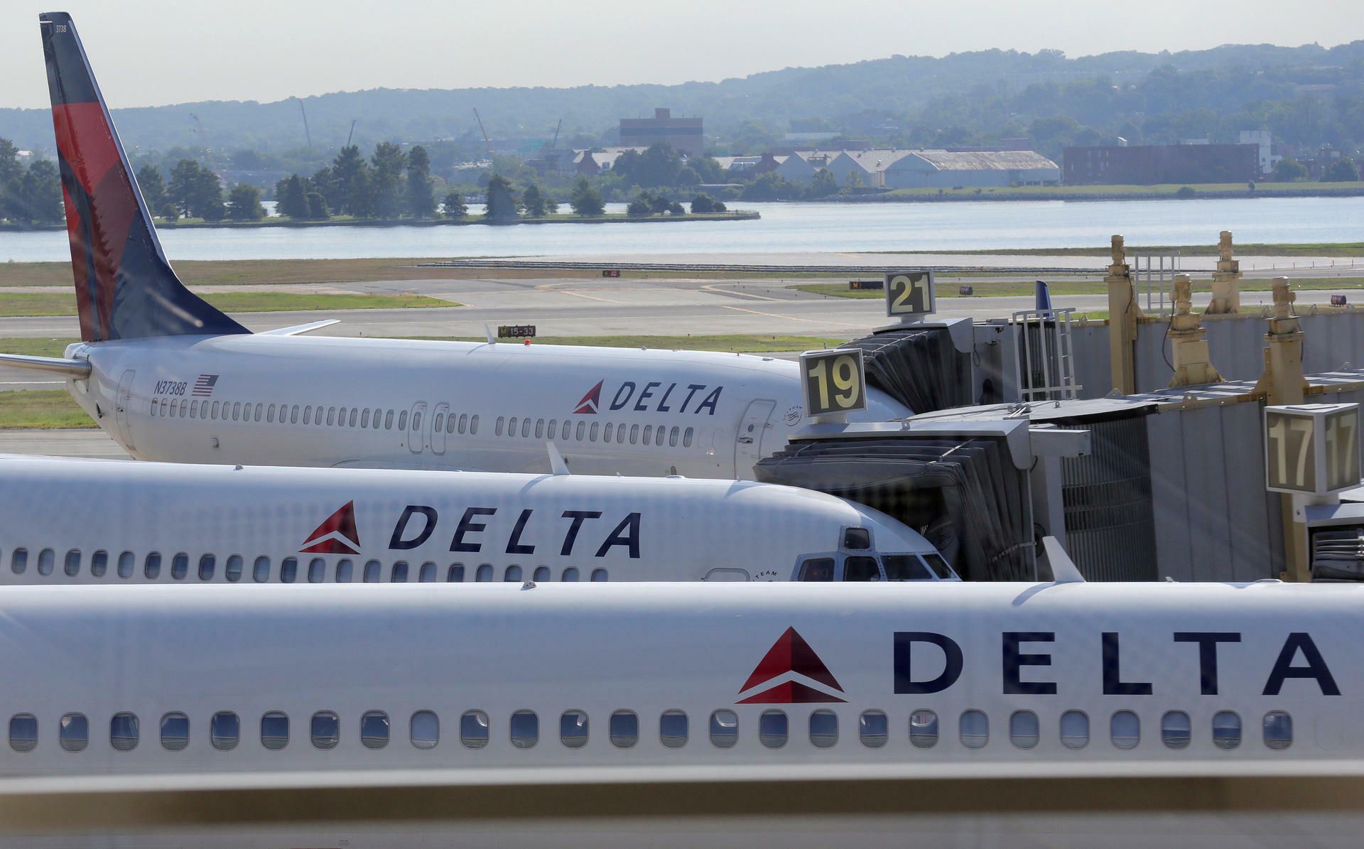 Luftfahrt: Delta rechnet mit Gewinnsprung und kauft bei Boeing groß ein