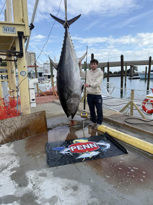 Reel big! Virginia Beach angler catches 832-pound bluefin tuna