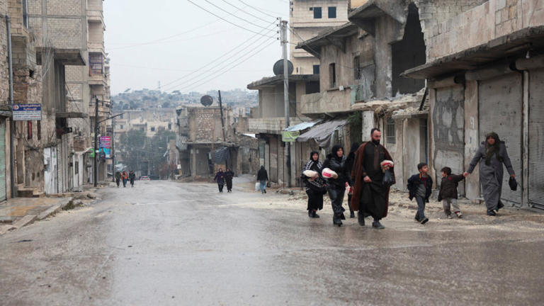 Syrie : à Alep, après le retrait des combattants kurdes, la vie reprend ...