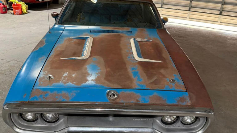 Petty Blue 1972 Plymouth Road Runner survivor for sale in Texas