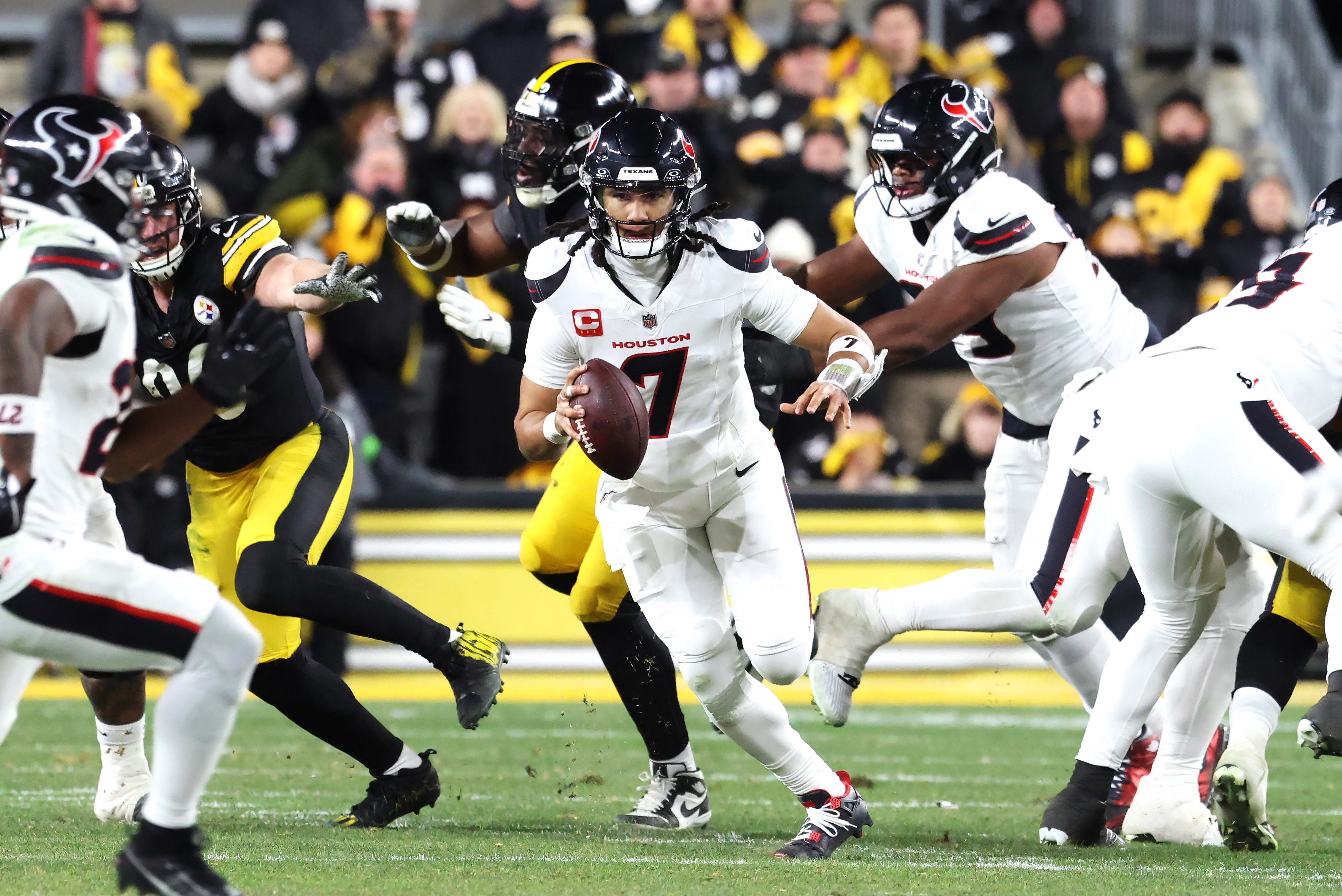 Texans snap count notes from 30-6 wild-card round win vs. Steelers