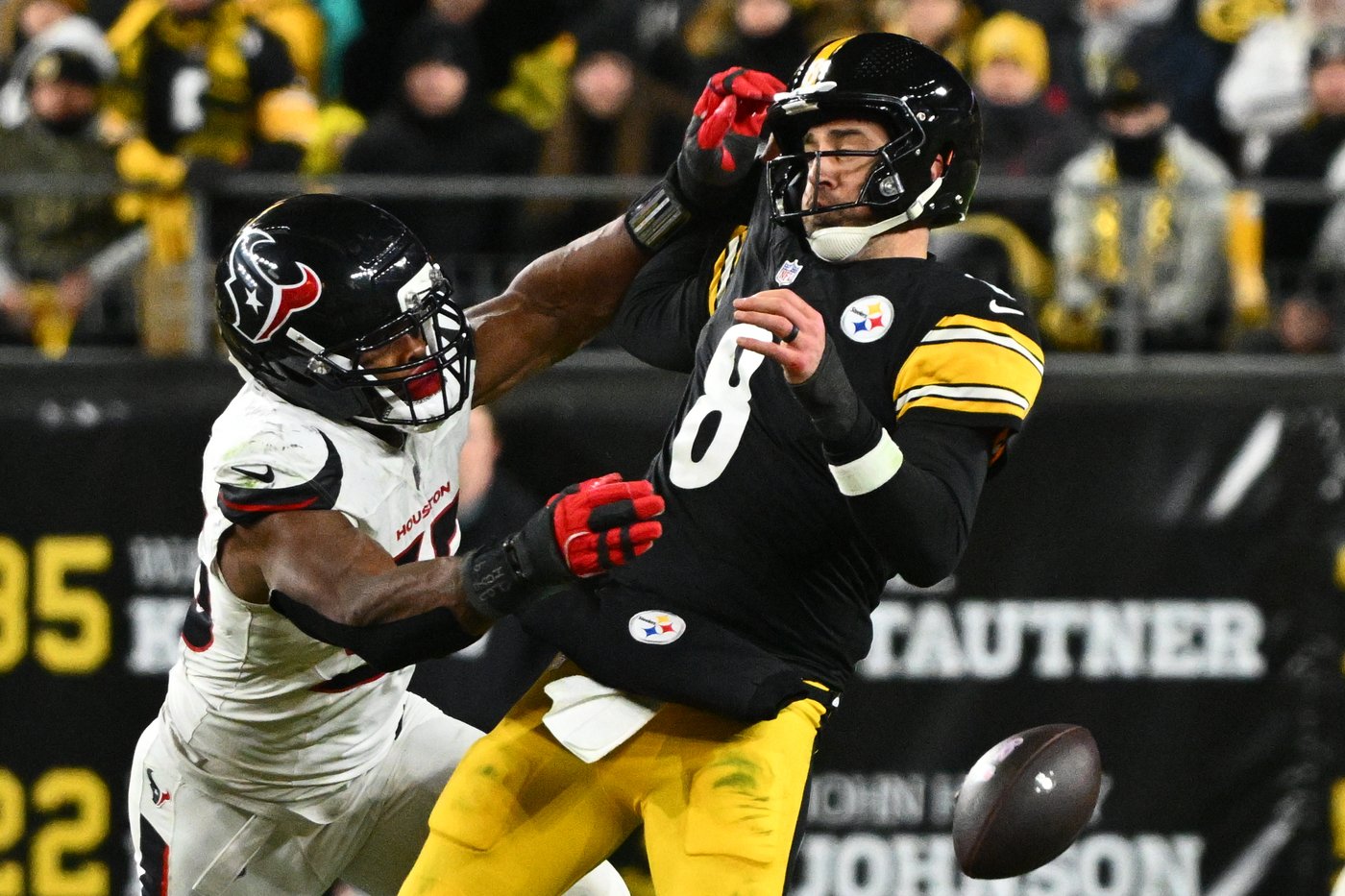 Texans' fearsome foursome fuels Houston's pass rush