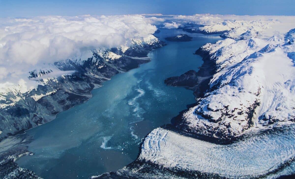 A meteorite from Alaska may hold the truth about where Earth’s water ...