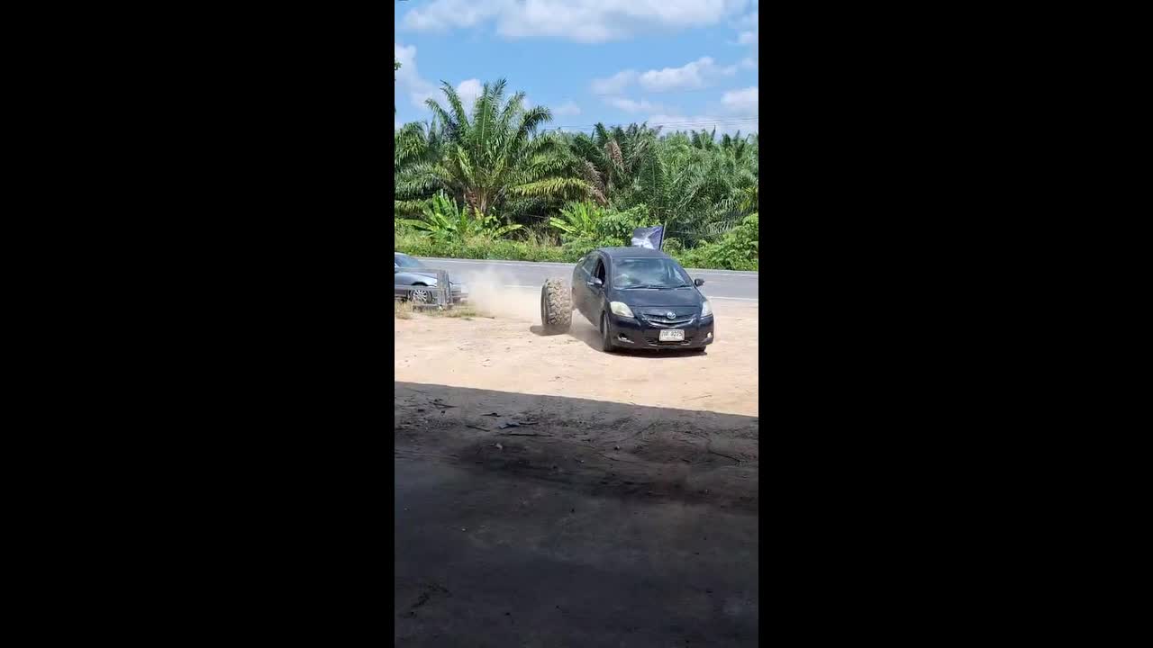 Mechanic builds Toyota hybrid tractor car in Thailand