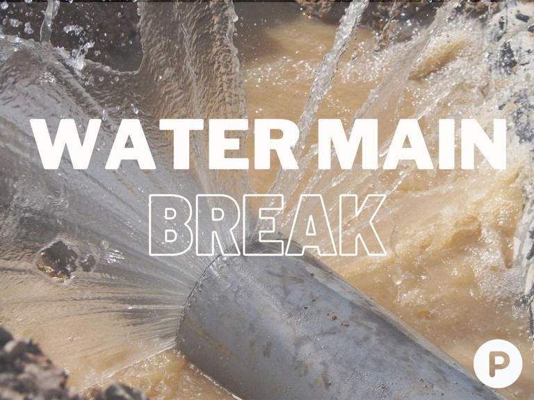 Water main break closes lane on Merrick Road in Amityville