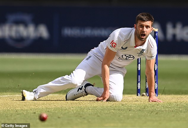 Mark Wood to knee specialist this week in bid to extend his England ...